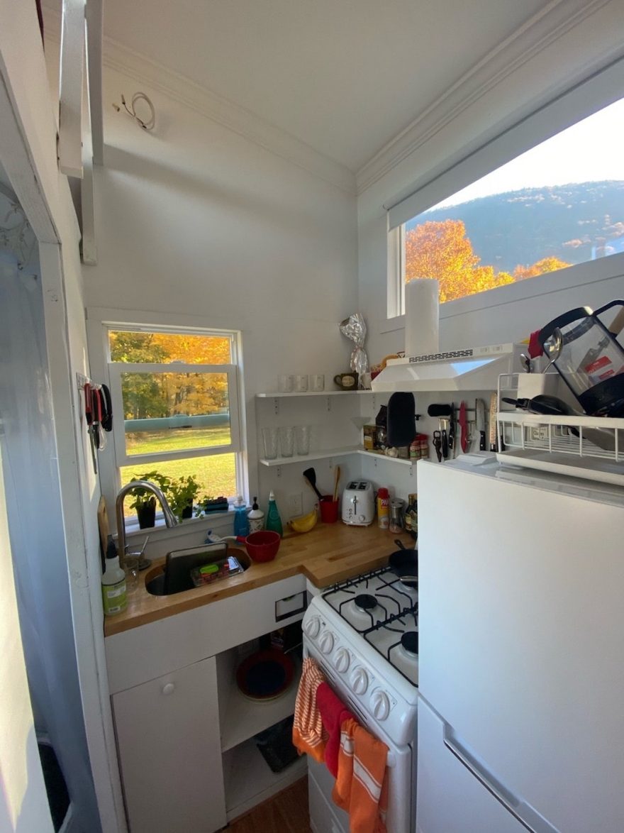 Big Changes: How Alex Cherney built his own Tiny House | LOJEL Journal