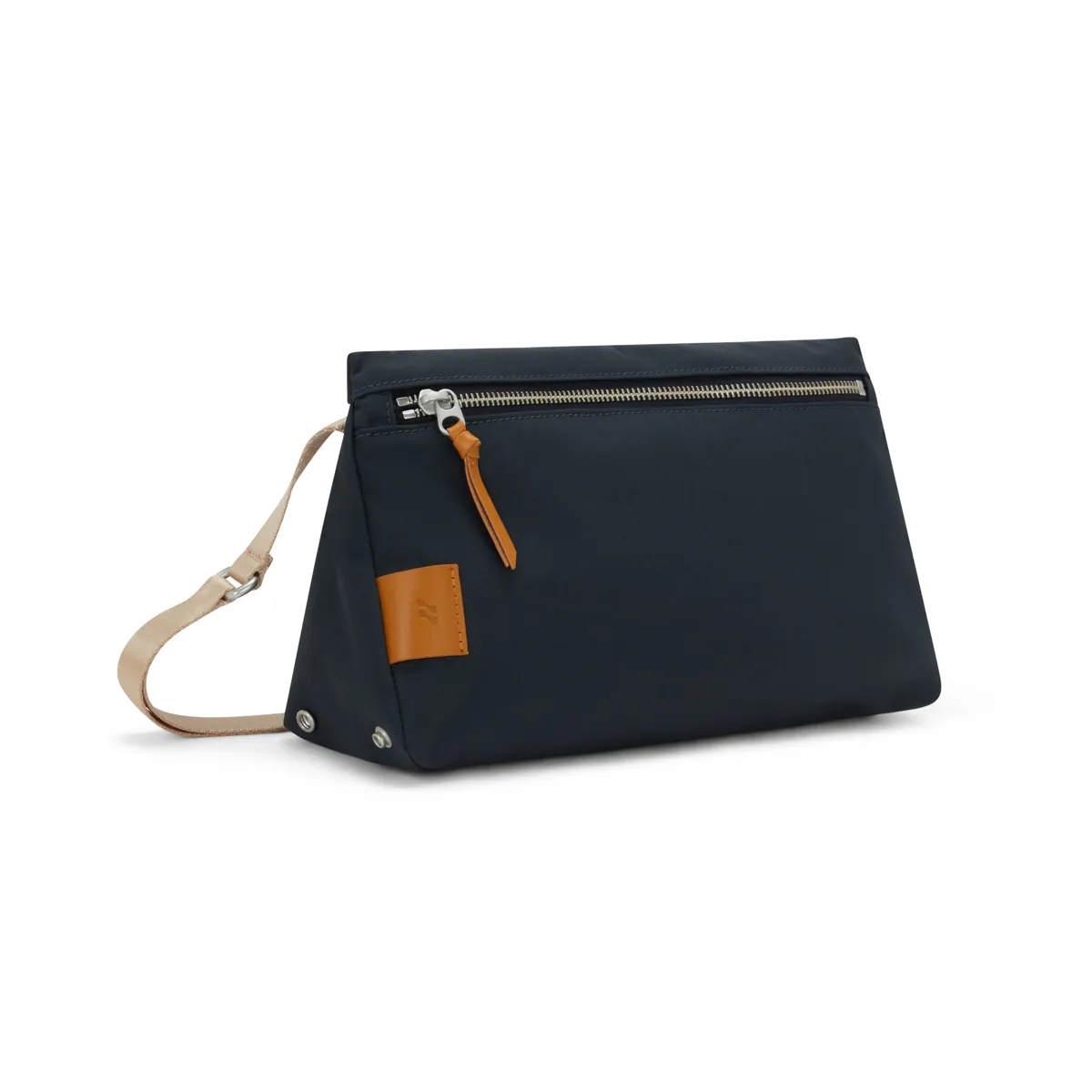 Niru - City Sling | LOJEL Canada